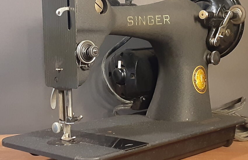 Singer 401A - TallySew!