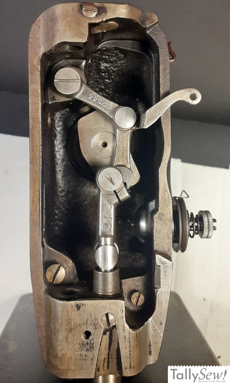 Singer Model 66 Needle and Presser Bar Area - Vintage & Mechanical ...