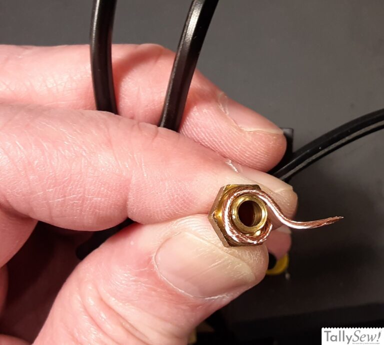 Singer, 2 cord, 4 wire, bakelite, female, three post plug - Tally Sew LLC